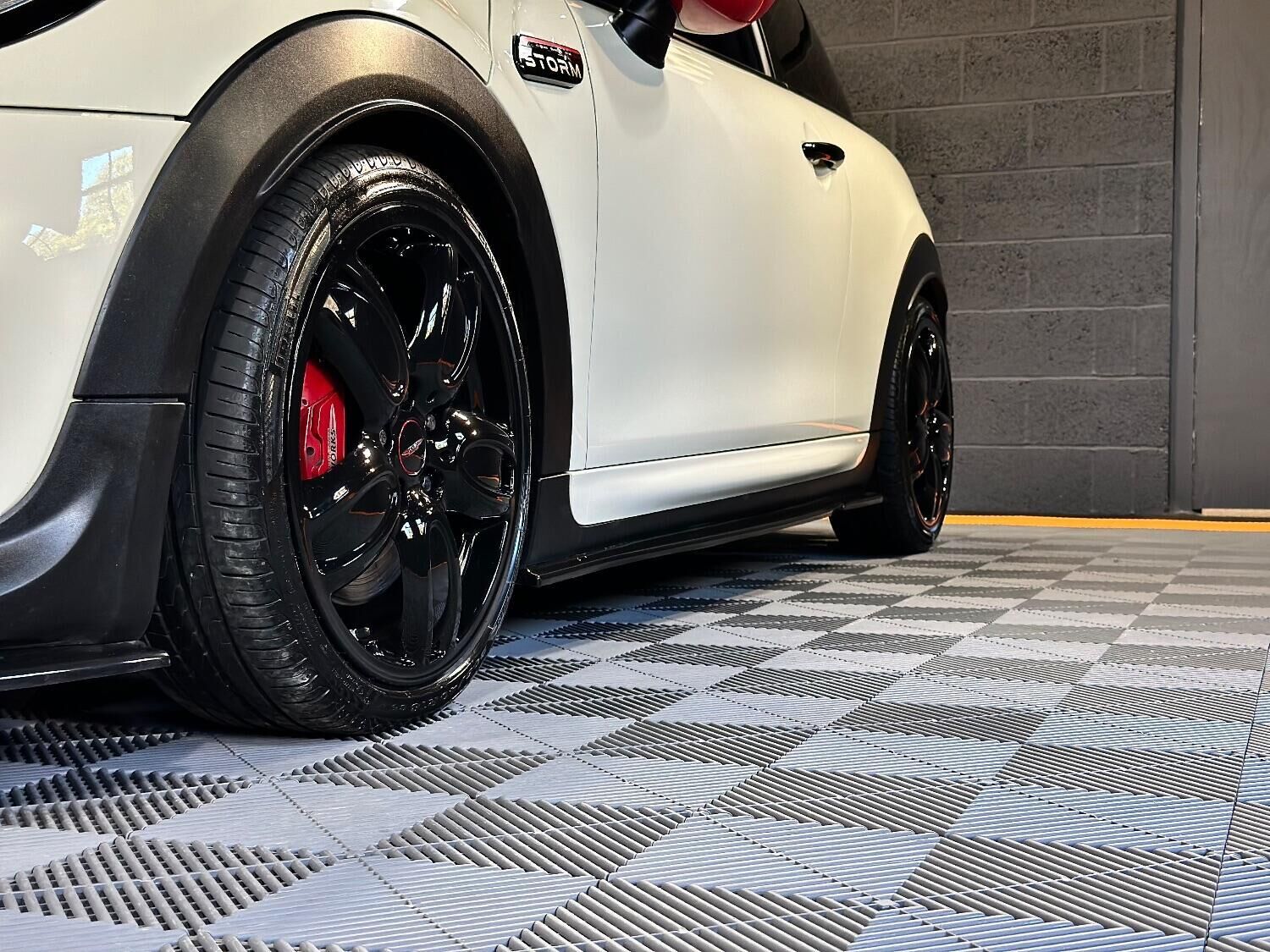 Used MINI HATCH 2015 White for sale - £13995 in Rearsby, Leicestershire ...