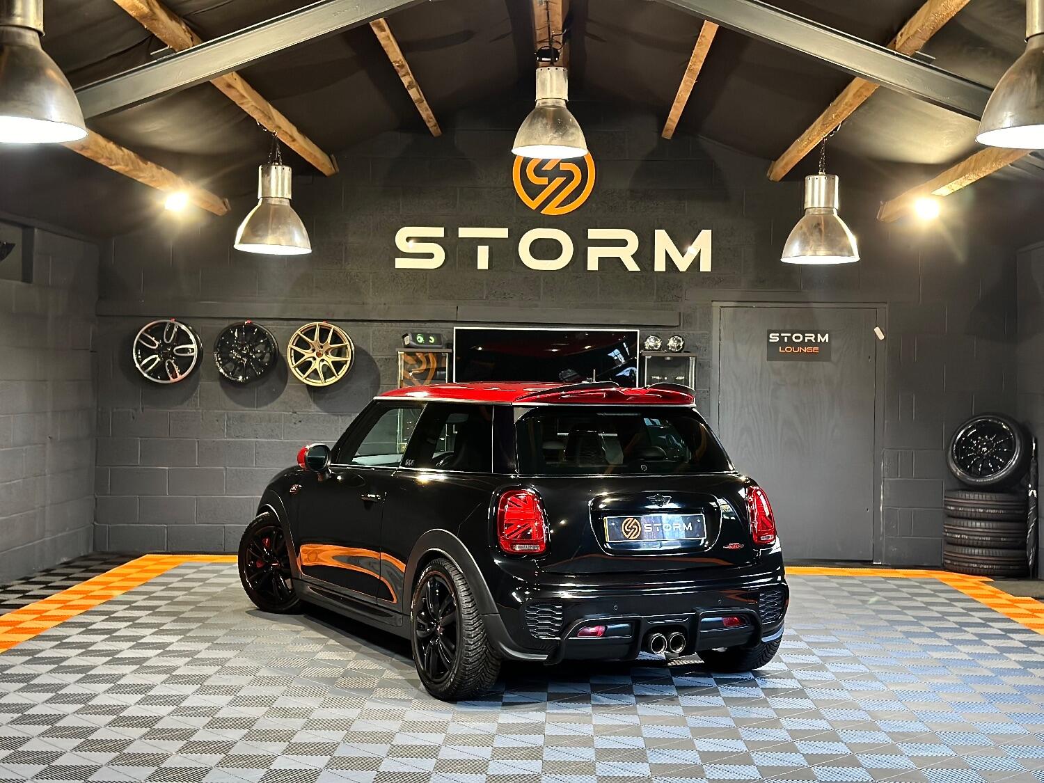 Used MINI HATCH 2015 Black for sale - £16995 in Rearsby, Leicestershire ...