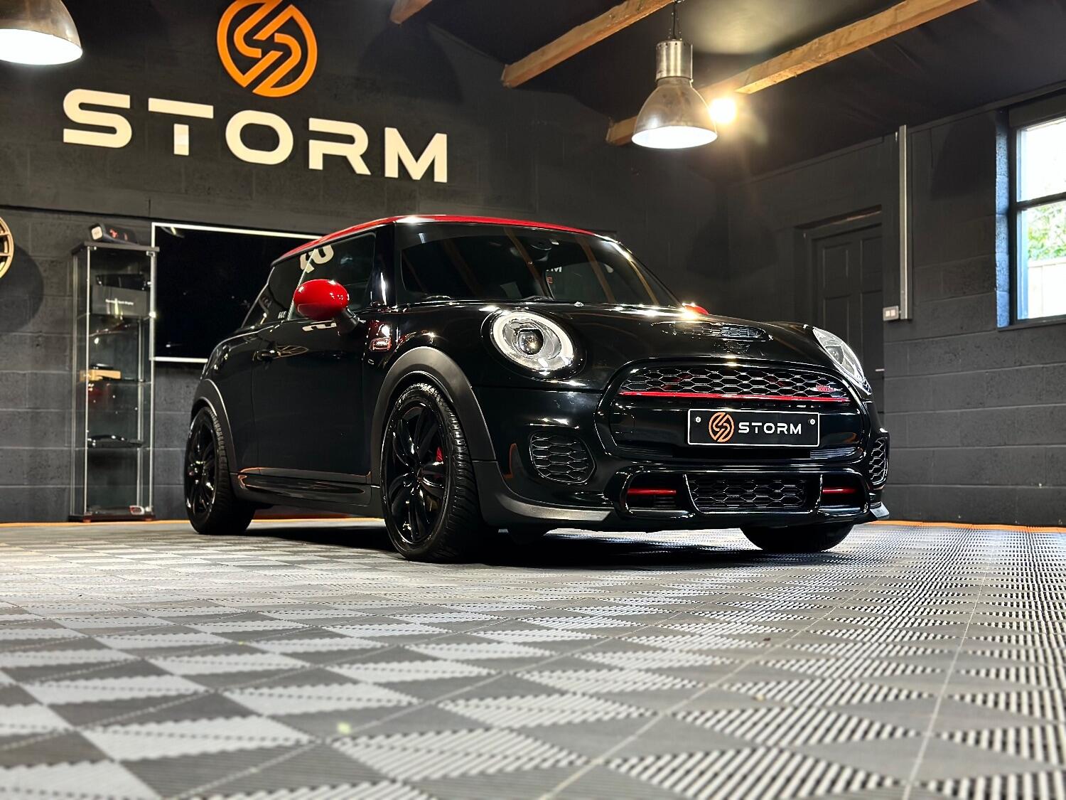 Used MINI HATCH 2015 Black for sale - £16995 in Rearsby, Leicestershire ...