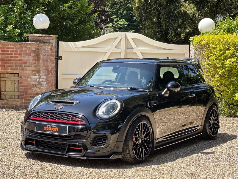 Used MINI HATCH 2016 Black for sale - £18995 in Rearsby, Leicestershire ...