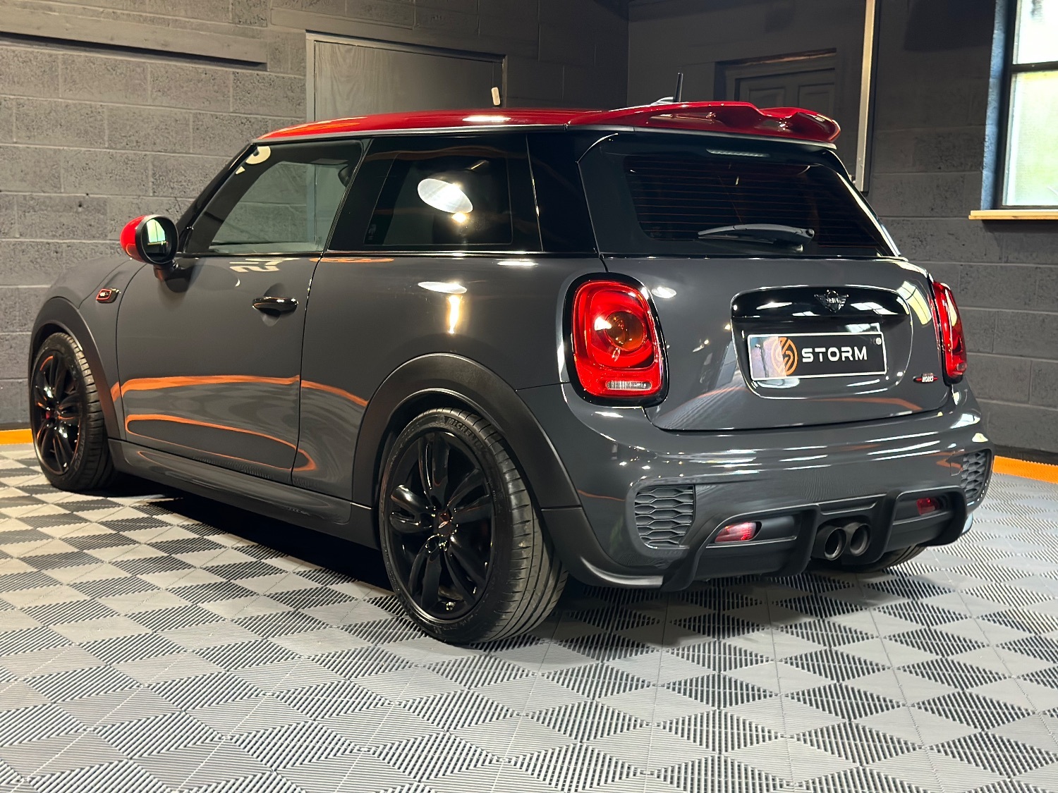 Used MINI HATCH 2017 Grey in Rearsby, Leicestershire | Storm of Leicester